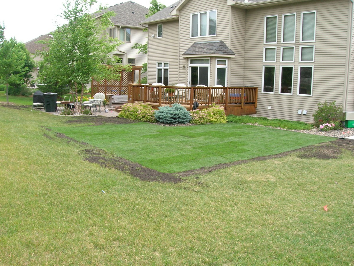 Superior Lawn Care Services - Lakes Landscape Services